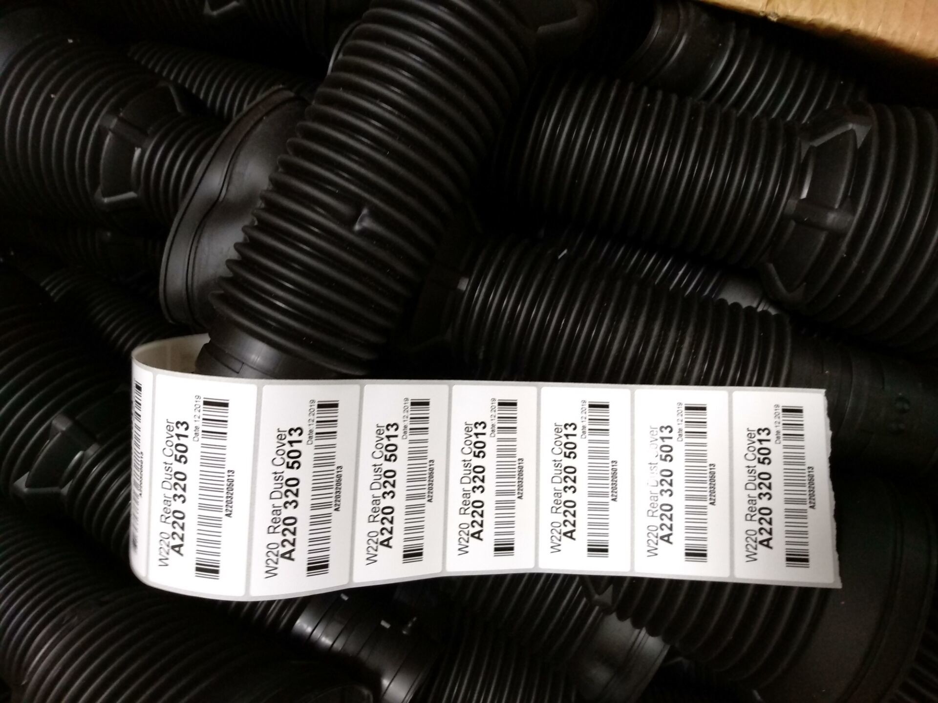 Original Mercedes Benz Air Suspension Parts W220 Rear Dust Cover OEM ...